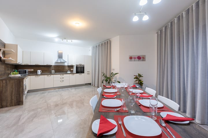 Beautiful Apartments, Unobstructed Country Views - Malta