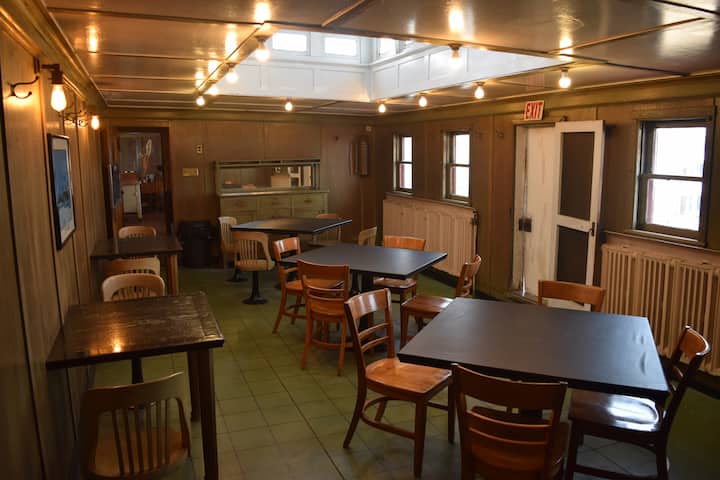 Chief Engineer's Room - Manistee, MI