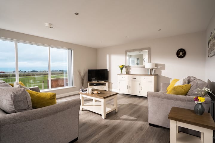 Luxury At The Links, Portrush - Portrush