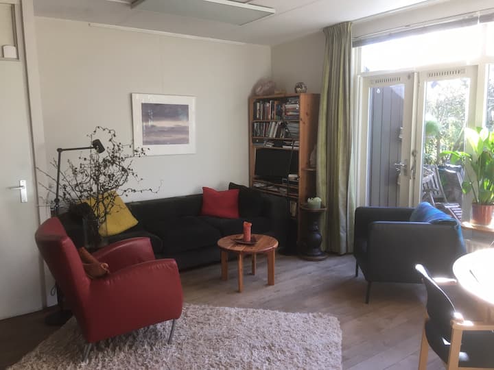 Riant Woon-werkhuis Aan Groene Rand Van Amsterdam - Amsterdam