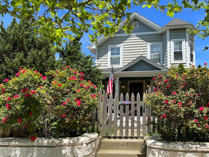 The Sea Breeze Cottage -Asbury Park-dog Friendly! - Asbury Park, NJ