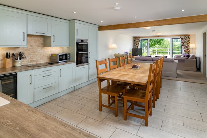 'Edward's Cottage'- Beautiful Family Accommodation - Petersfield