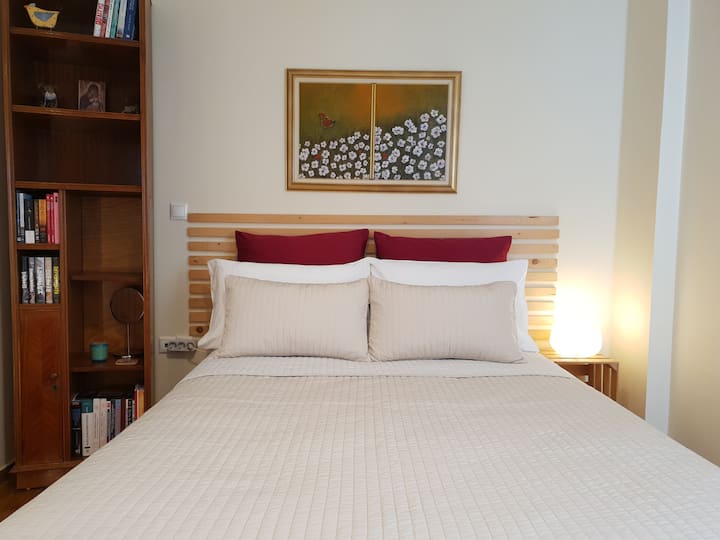 Lovely 1br Apartment In Vibrant Exarcheia - Athens