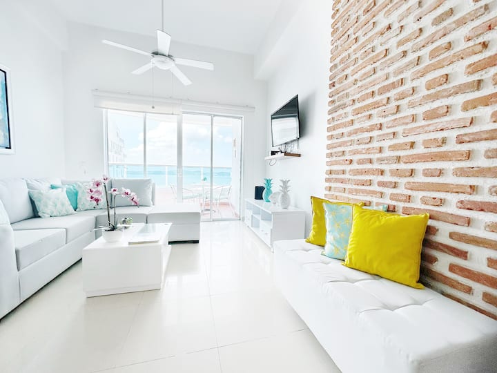 Encantador Apartamento Con Vista Al Mar En Cartagena - Colombia