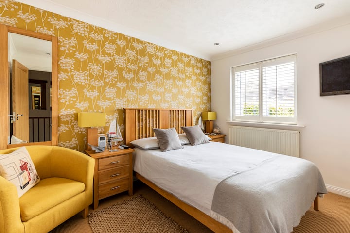 Private Double Room With Ensuite Bath/shower. - Horsham, UK