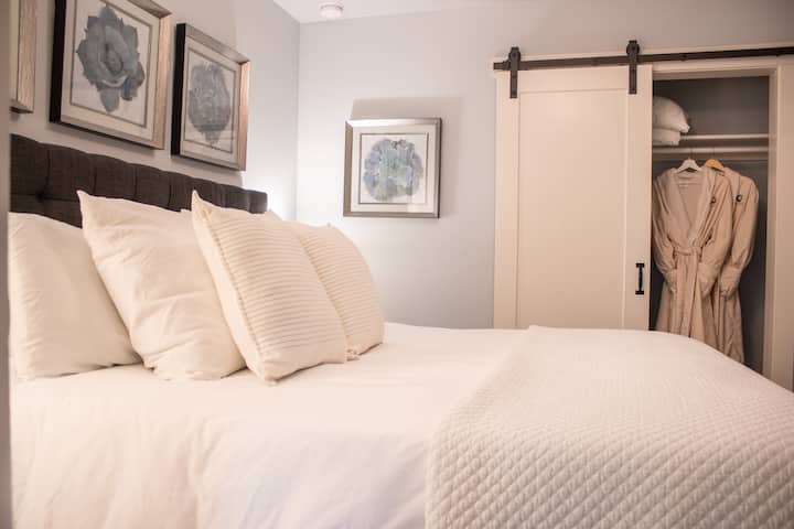 The Douglas On Third - Owner's Suite #8 - McMinnville, OR