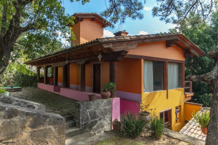 Grande Y Bella Casa Colonial, Vista Al Bosque - Valle de Bravo