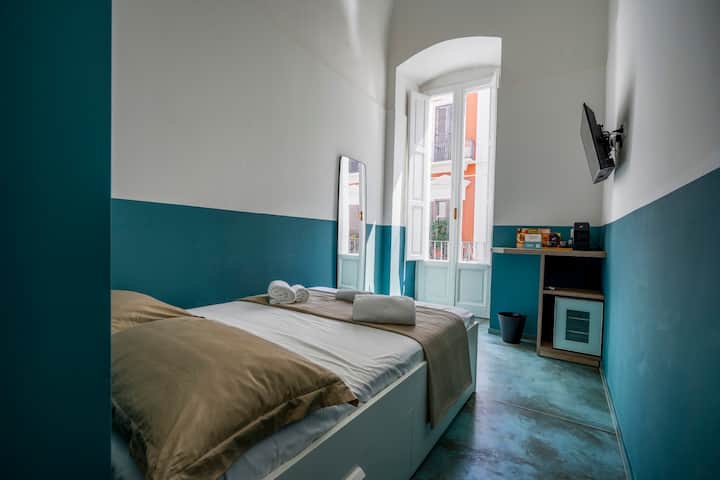 Glam - Bari Holiday Deluxe - Bari
