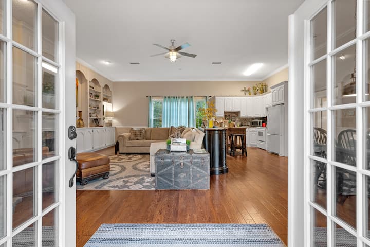 Your Creekside Villa Experience: Relax And Refresh - Hot Springs Village, AR