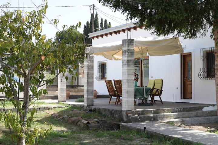 Detached House Located In Corfu Town. - Corfu
