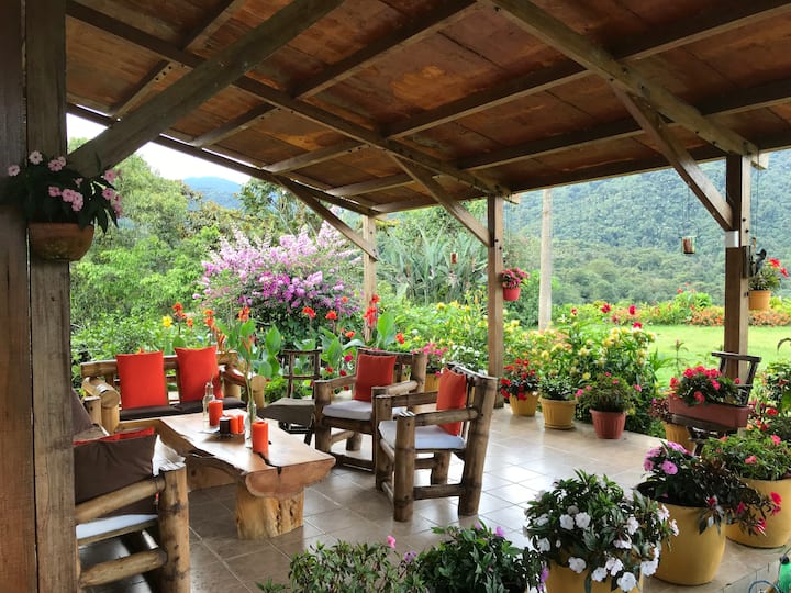 Ecollacta - Elegant Home #1 In Ecological Property - Yunguilla