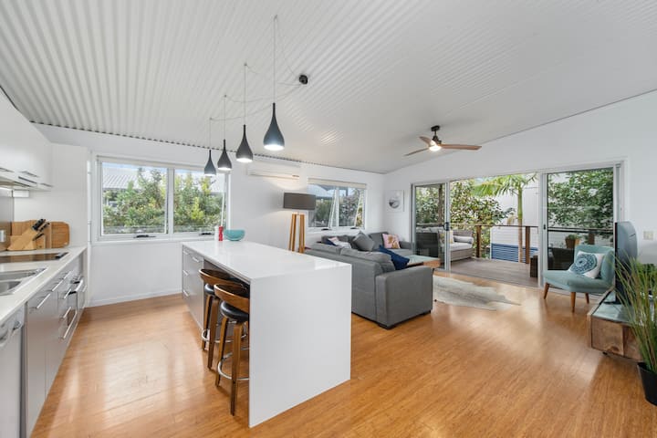 Easy Breezy Beach Shack- Pet Friendly - Tumbulgum
