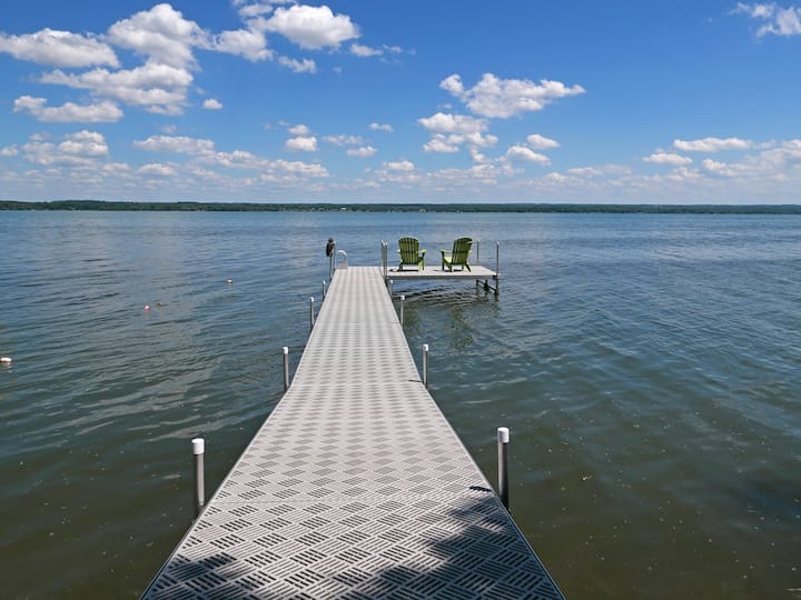 Fox Hill: A Modern Lakefront Getaway - Seneca Falls, NY