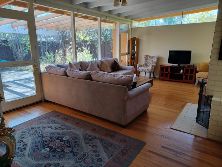 Private Room In Furnished House In Mountain View - Mountain View, CA