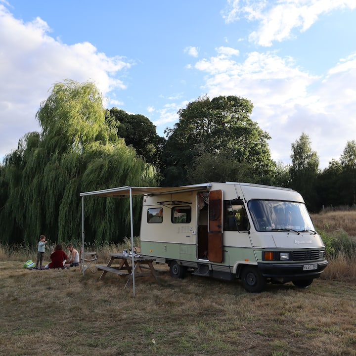Off Grid Camping And Events With Fields And Woods - Essex