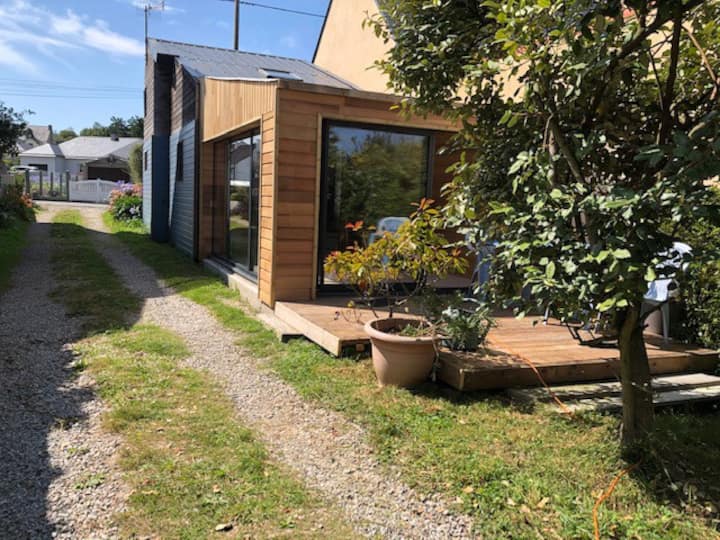 Maison En Bois Avec Véranda, Terrasses, En Ville - Camaret-sur-Mer