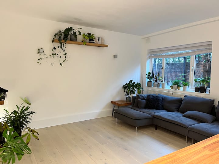 Quiet Mews In Lively Dalston - London