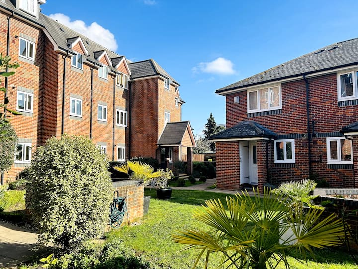 2 Dble Bedroom Flat Central Wimbledon & Parking - Londres