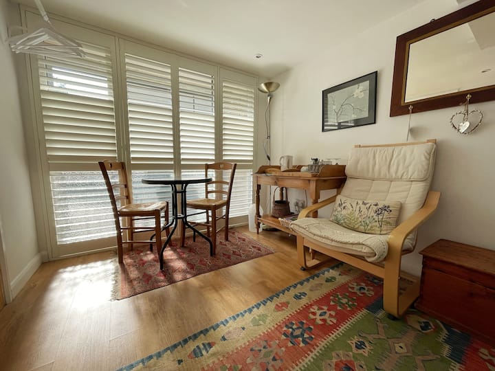 The White House, Guest En Suite - Bath