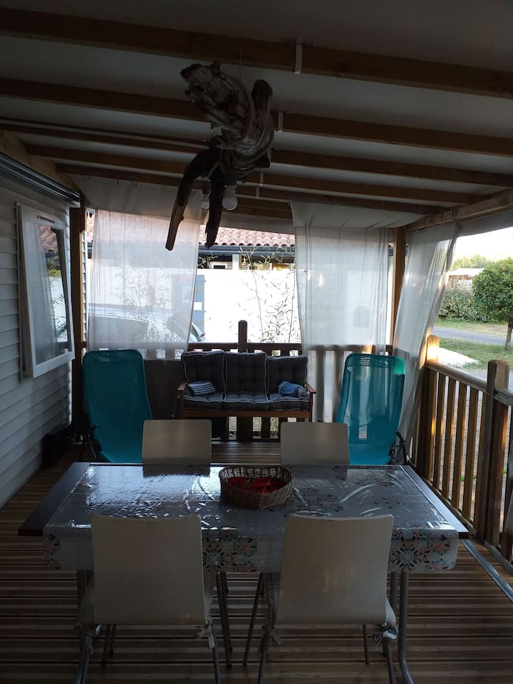 Mobil-home Agréable Pour Des Vacances Familiale - Biscarrosse