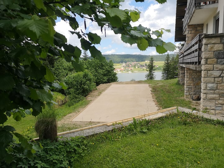 Calme Et Confort 3* .Vue Imprenable Sur Le Lac - Doubs