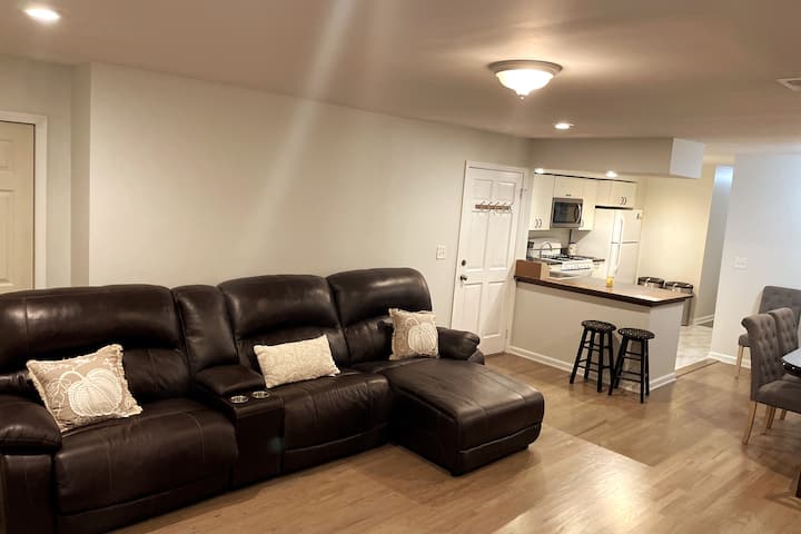 Union City Apartment: 15min From Metlife Stadium - New York City