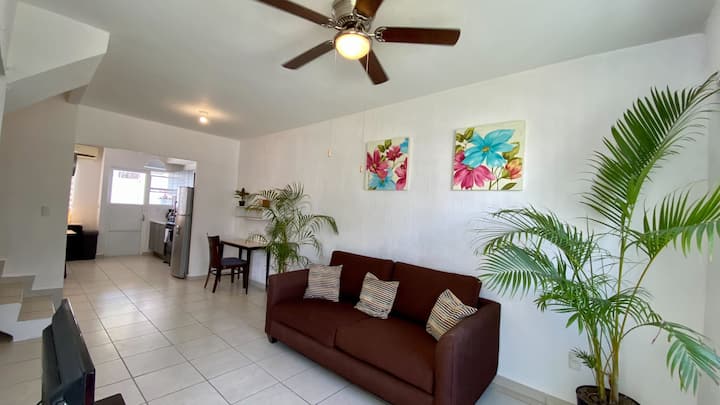 Casita Mora - Renovated House 3br/4ba/ac - Playa del Carmen