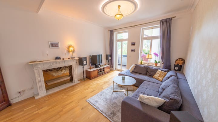 Exklusive Große Wohnung Zentral Mit Balkon & Stuck - Leipzig