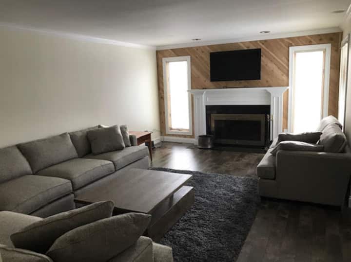 Cozy, Comfy, And Just Like Home - Petoskey, MI