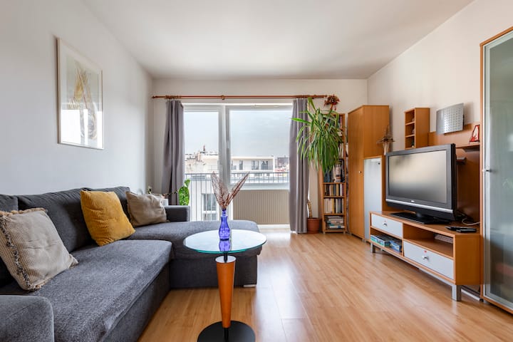 Futo Spacious Cosy At Corvin Promenade - Budapest