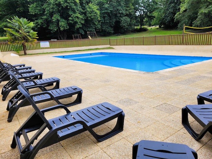 Gîte 5/7 Personnes, Piscine Partagée Chauffée - Sarlat-la-Canéda