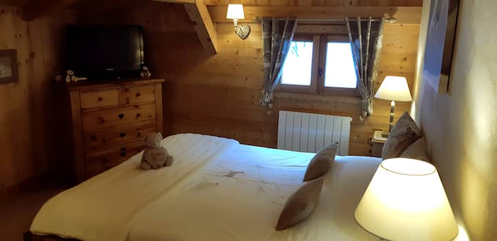 Chambre D'hôte Avec Petit Déjeuner Dans Chalet . - Megève