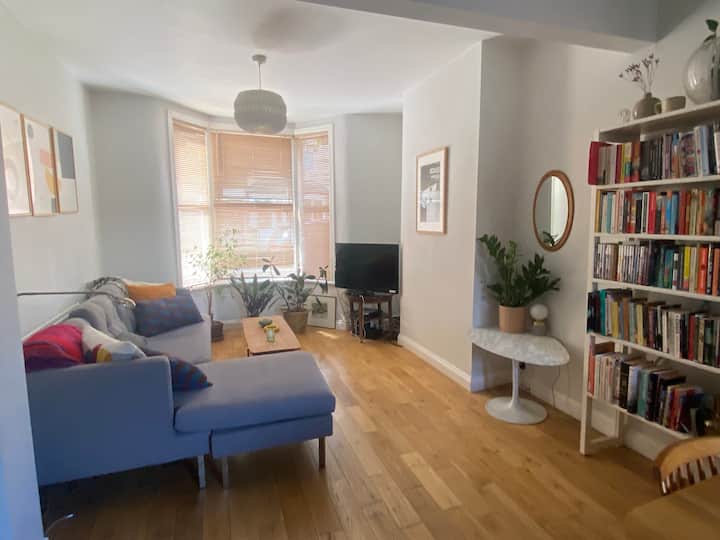 Room In Lovely Terrace House In Peaceful Area - Stratford