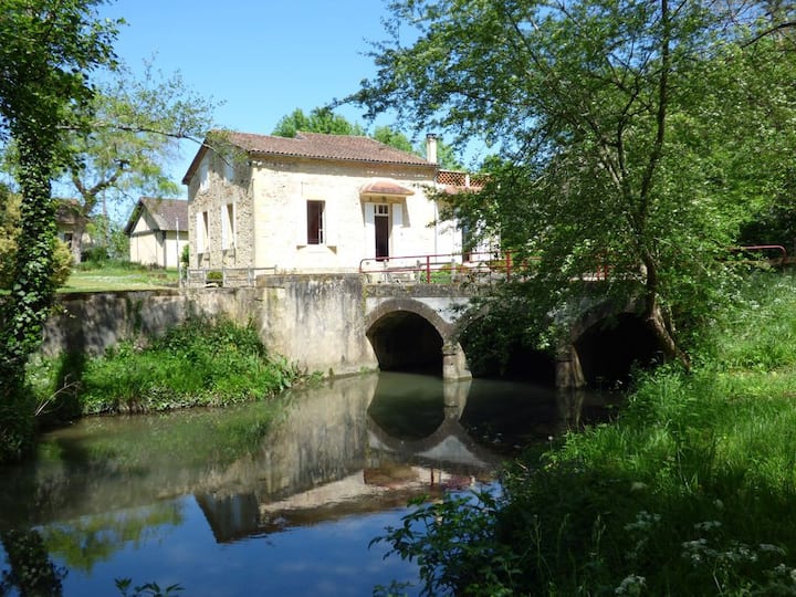 Magnifique Moulin à La Campagne Dans Un Parc Boisé - Bergerac