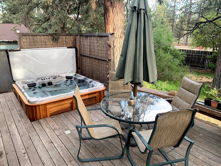 Light And Bright West Side Home - Bend, OR