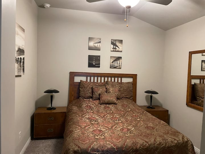 Great Private Room With A Queen Comfortable Bed! - Round Rock, TX