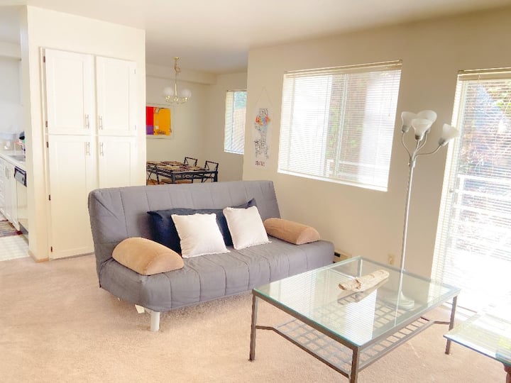(201) Walk To Uw, U Village Quiet 2b/2baths Rw * - Seattle, WA
