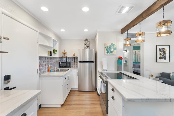 Private Yard + W/d In Cute Complex! - Phoenix, AZ