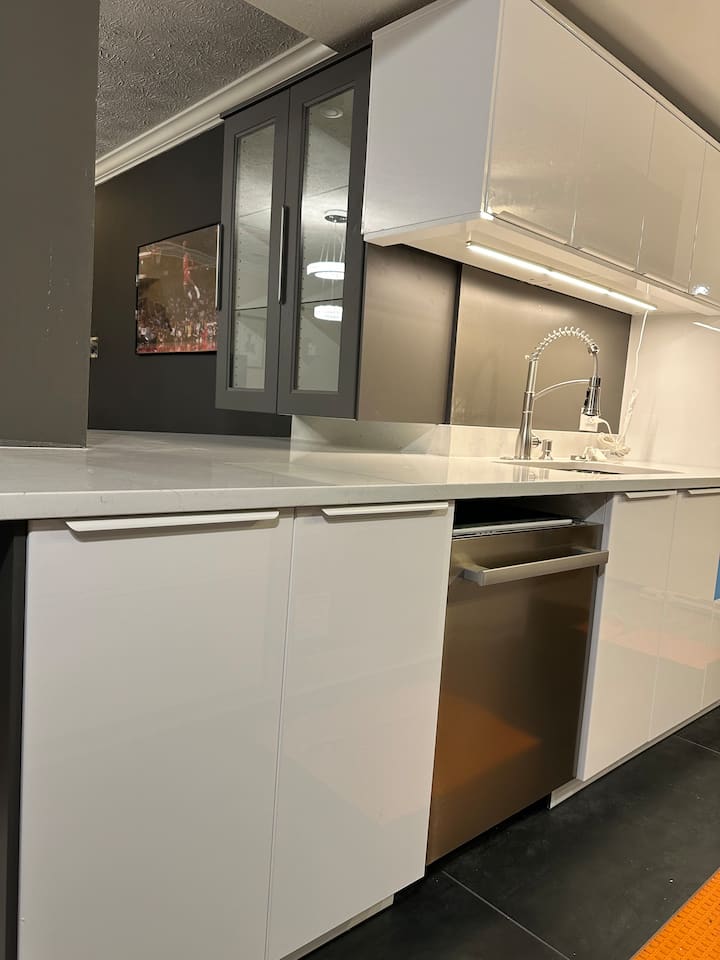 Newly Renovated Presidential Suite:2000sq.ft - Clinton, MD