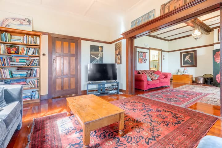 Two Rooms In Delightful Mount Eden Home - Auckland