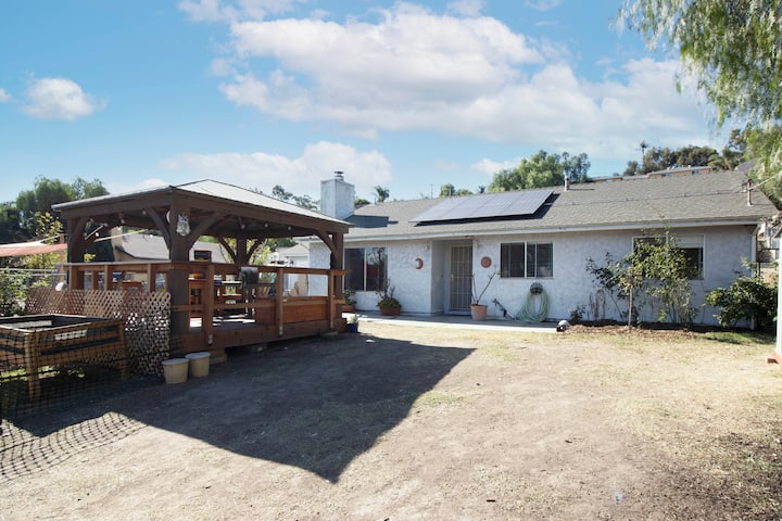 Urban Farm Retreat, 6 Mi To Downtown, 4bed/3bath - La Mesa, CA