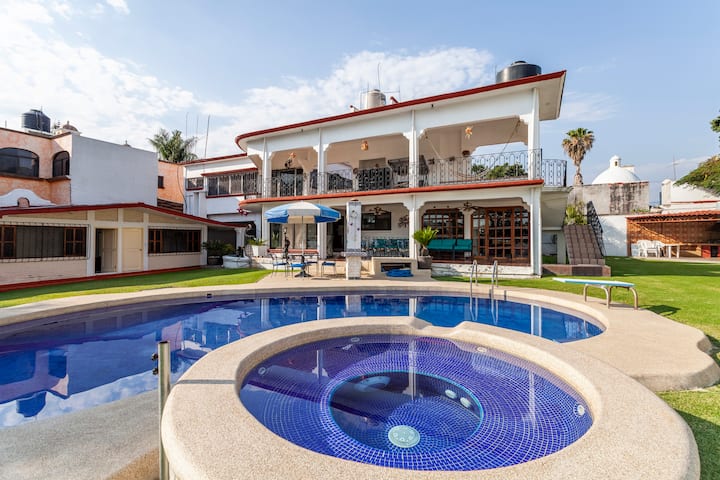 Private House With Pool And Private Garden - 쿠에르나바카