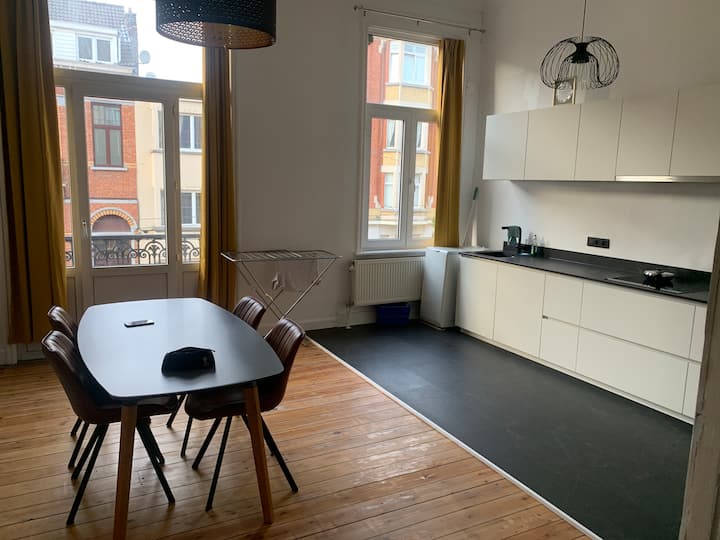 Etterbeek: Beautiful Flat - Brussels