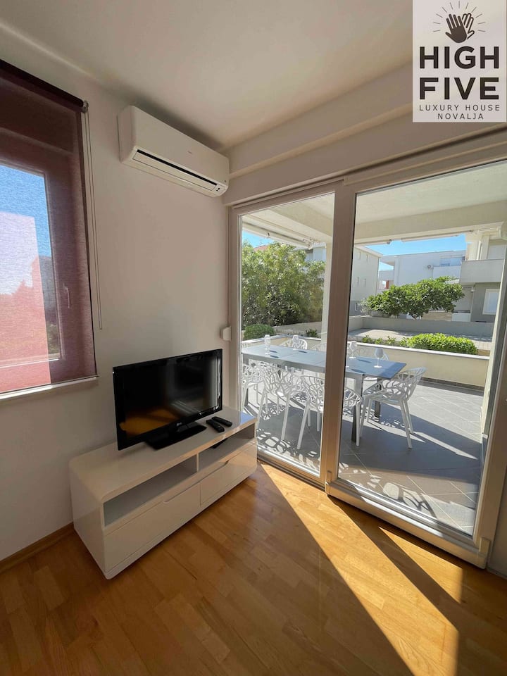 High Five Luxury House Novalja - Novalja