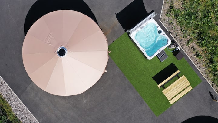 Meadow Rose Own Hot Tub (Meadow Sweet Glamping) - Betws-y-Coed