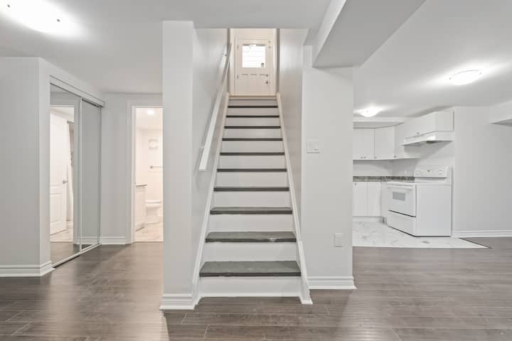 Georgetown Retreat - Brampton