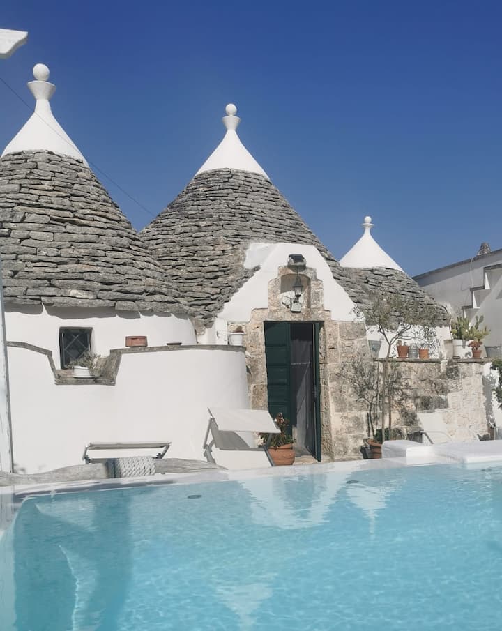 Trulli Con Mini Piscina Privata - Cisternino
