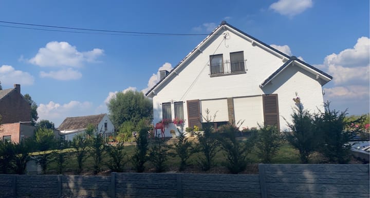 Quartier Verdoyant , Calme à La Campagne - Soignies