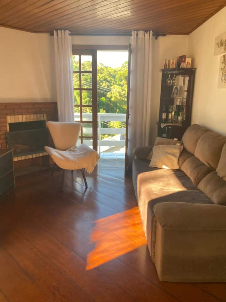 Casa Aconchegante, Sobrado. - Campos do Jordão