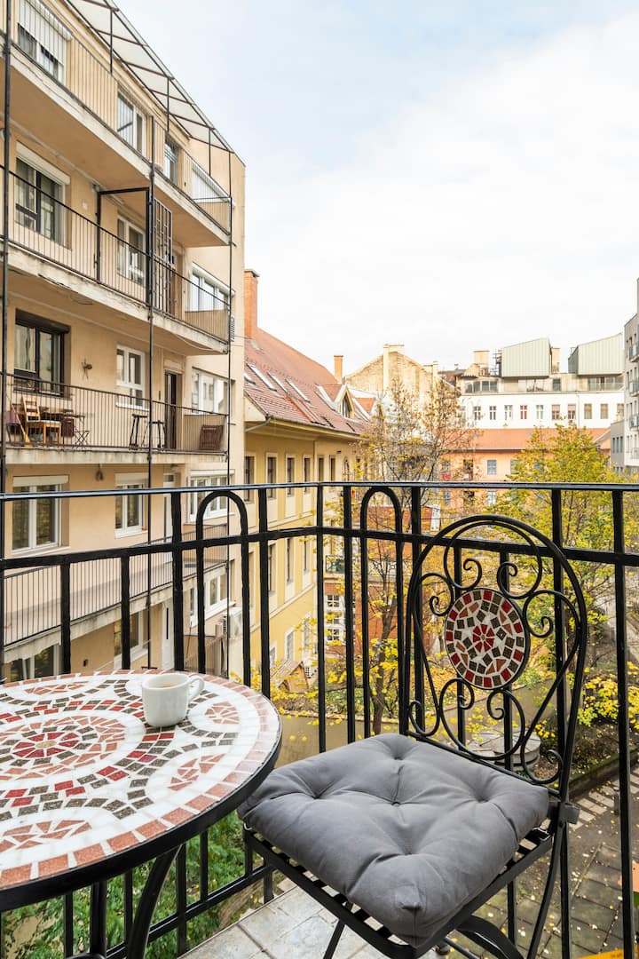 Gellerico Rooms At Deák Square - Game Room | Ac - Budapest